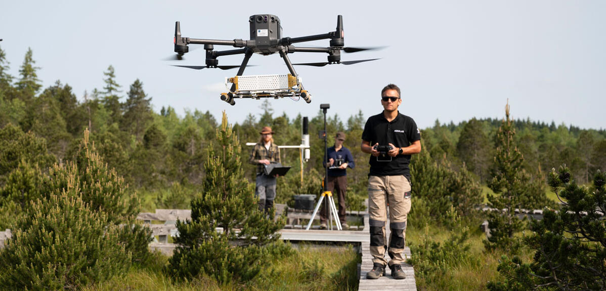 Research drones in action | CNRS News